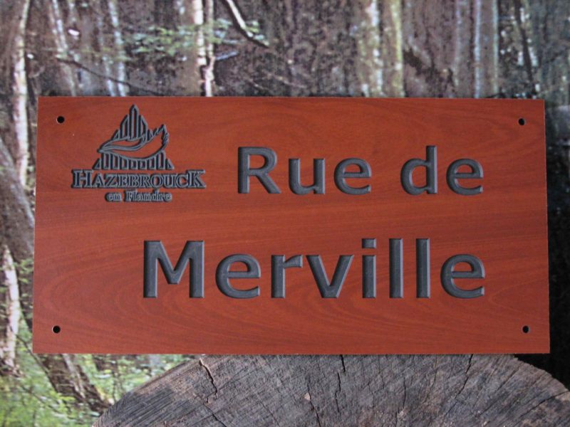 Plaques de rues, une signalétique adaptée. I ADD Pub